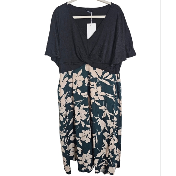 BloomChic | Dresses | 525 Bloomchic Plus Size Twist Front Floral Maxi ...